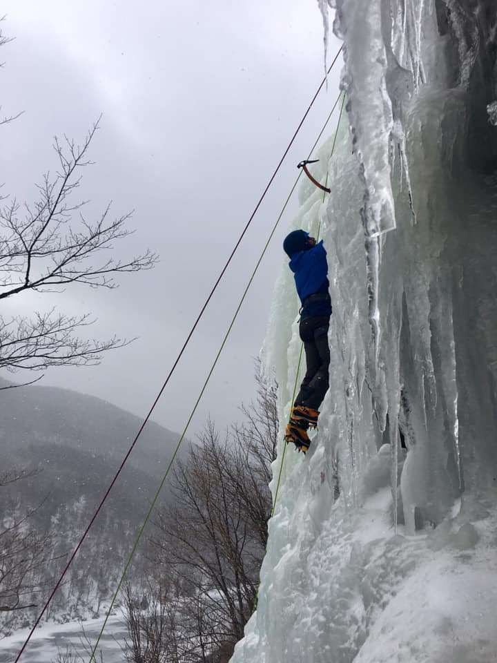 Nos destinations coup de cœur pour l’escalade de glace - Blogue La ...